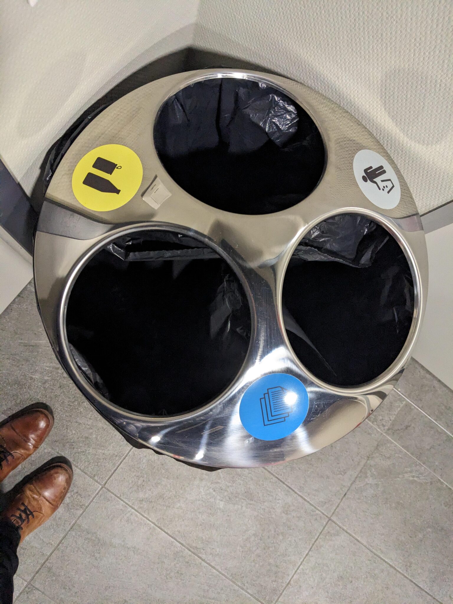 48 Confusing Designs That Prove Some People Really Shouldn’t be Given ...